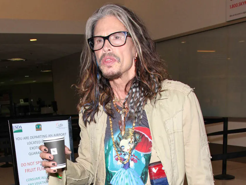 People: Steven Tyler : trop malade pour monter sur scène | blue News