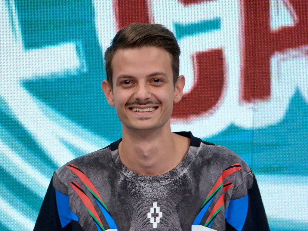 Fabio Rovazzi parla de «Il Vegetale»