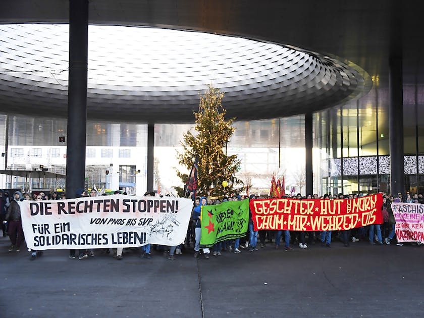 Demonstrationen: Proteste gegen Basler Rechtsextremen-Demo | blue News