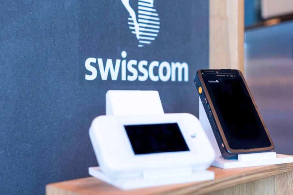 Swisscom-News: Swisscom zeigt weltweit ersten 5G-Smartphoneprototyp im ...