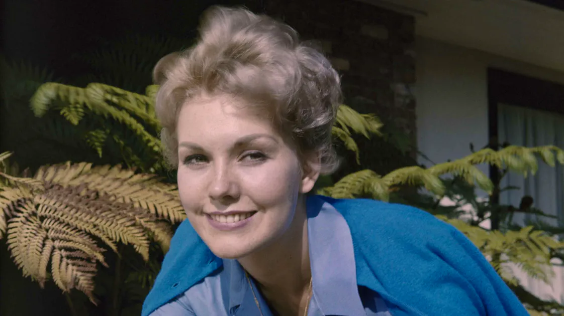 Insultée par Donald Trump: La muse d'Hitchcock, Kim Novak, fête ses 85 ...