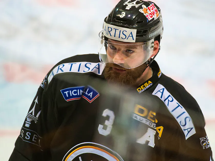 National League: Julien Vauclair hängt noch eine Saison an | blue News