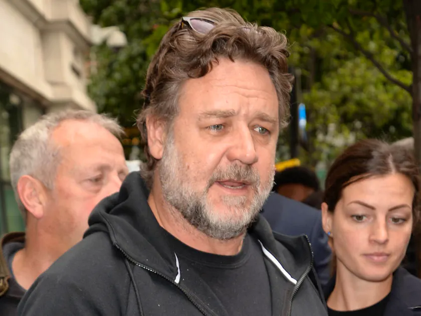 Une procédure à rallonge: Russell Crowe est enfin officiellement ...