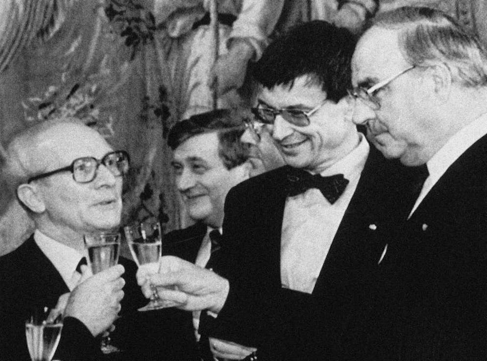 Honeckers letzter Hirsch - Buch über Jagd und Macht in der DDR