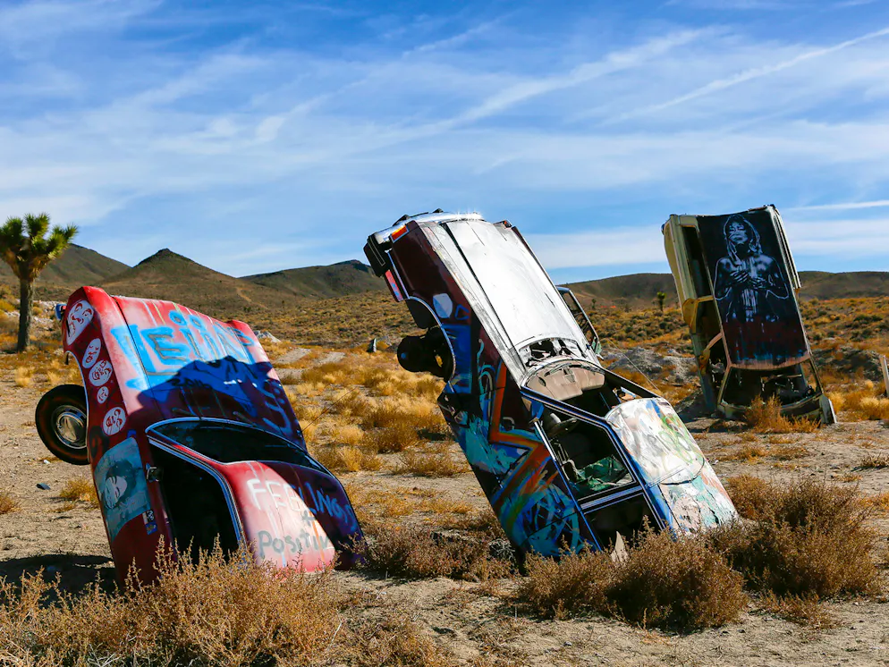 Das ist der spektakulärste Autofriedhof der Welt