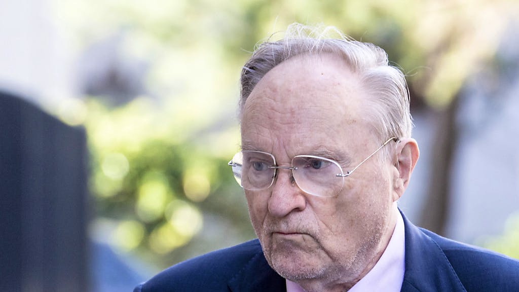 Vor 20 Jahren wurde Werner K. Rey in Handschellen ausgeliefert