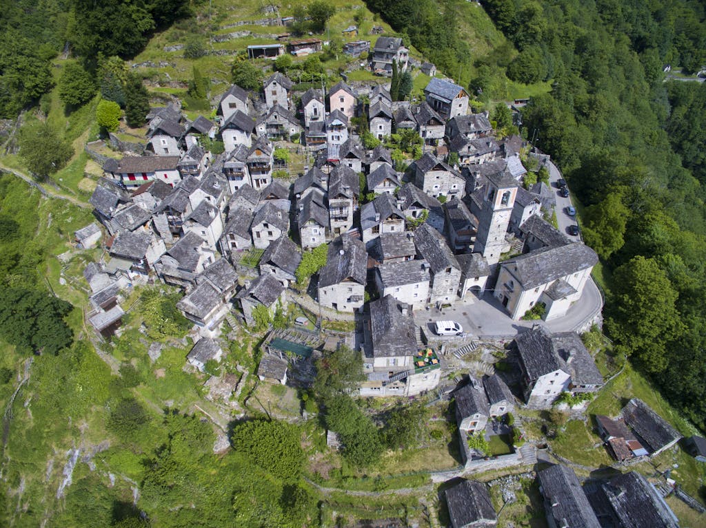 Corippo, l'albergo diffuso diventa realtà: pronta la licenza edilizia