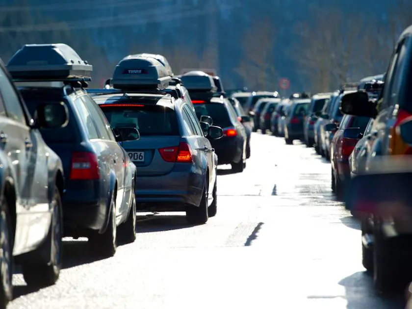 Verkehrsbehinderung: Unfall legt A2 in Richtung Basel lahm | blue News