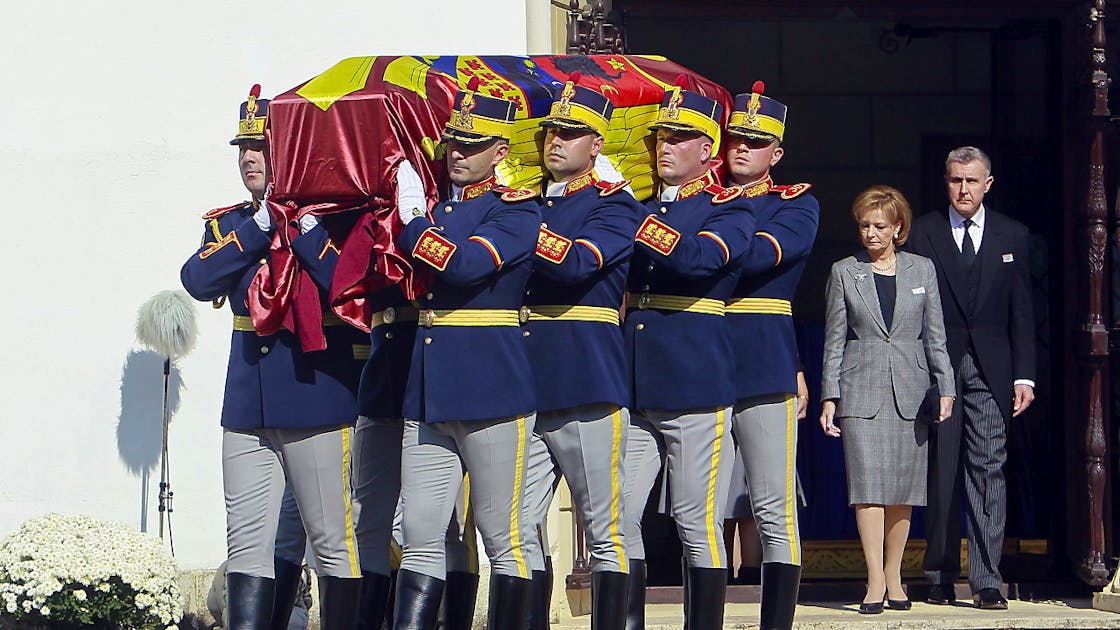 Roumanie: La reine mère Hélène de retour en Roumanie | blue News