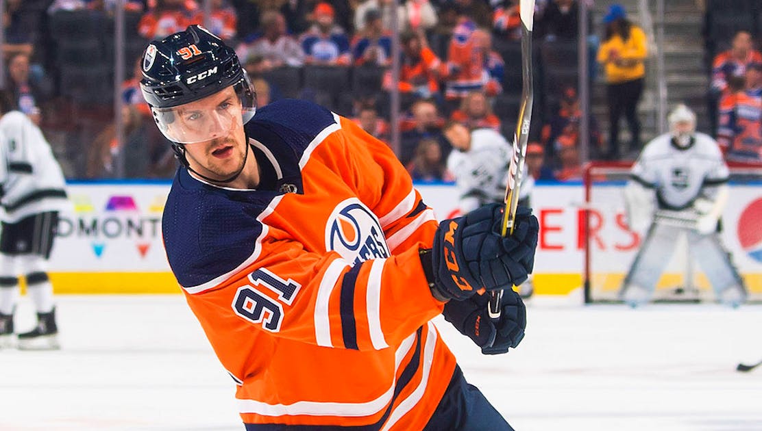 NHL: Haas segna il primo gol mentre i suoi Oilers affondano | blue News