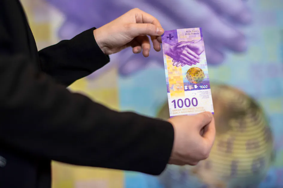 Schweizerische Nationalbank: Die neue 1000er-Note kommt in Umlauf ...