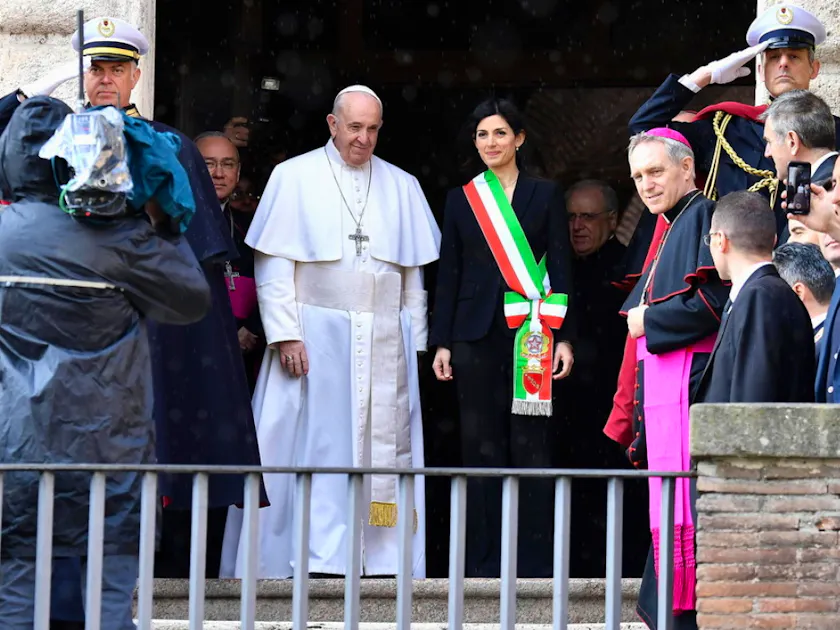 Italien: Papst Franziskus besucht Roms Stadtregierung | blue News