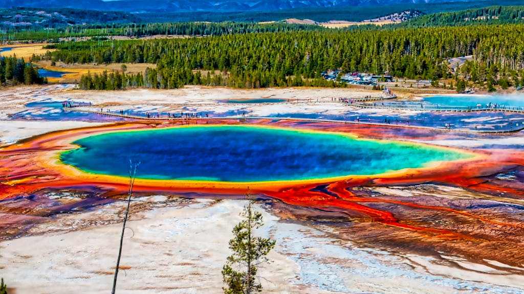 Naturspektakel – darum sind diese Gewässer so bunt