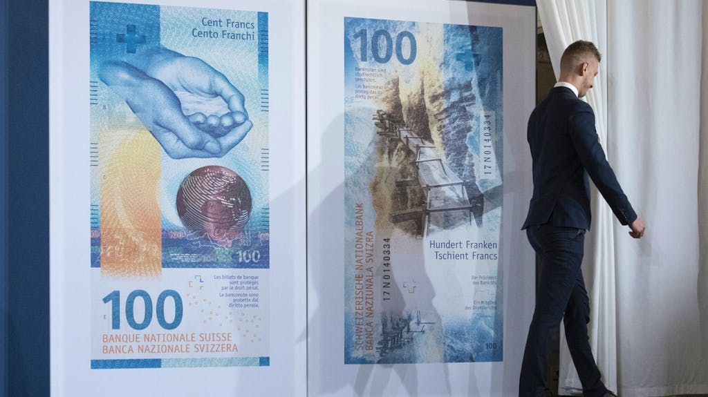Nationalbank enthüllt die neue 100er-Note