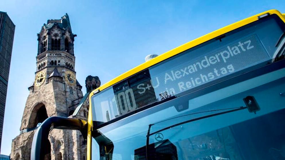 Unterwegs in Berlin. Im legendären 100er-Bus durch die deutsche Hauptstadt.