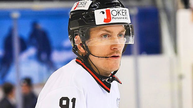 Eishockey. Referee Daniel Stricker mit WM-Aufgebot.