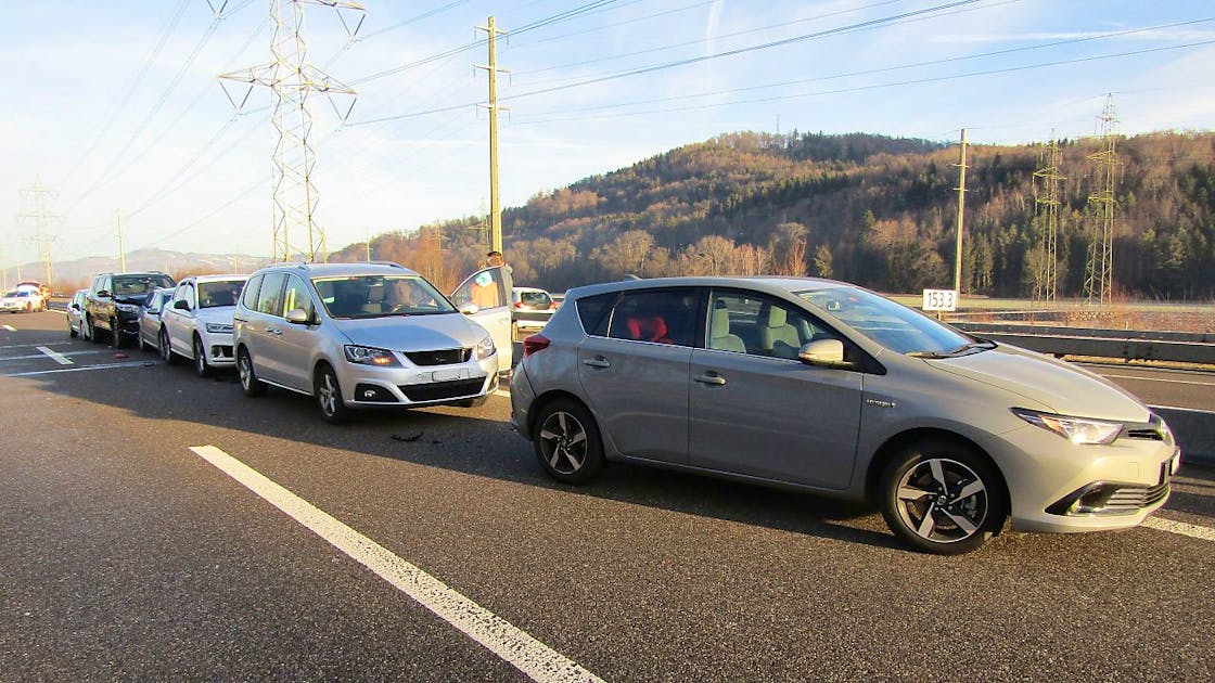 Glarnerland: Viel Blechschaden auf der Autobahn A3 bei Bilten | blue News