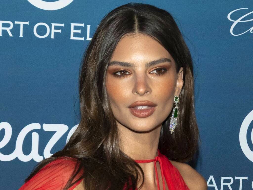 Emily Ratajkowski prépare un livre