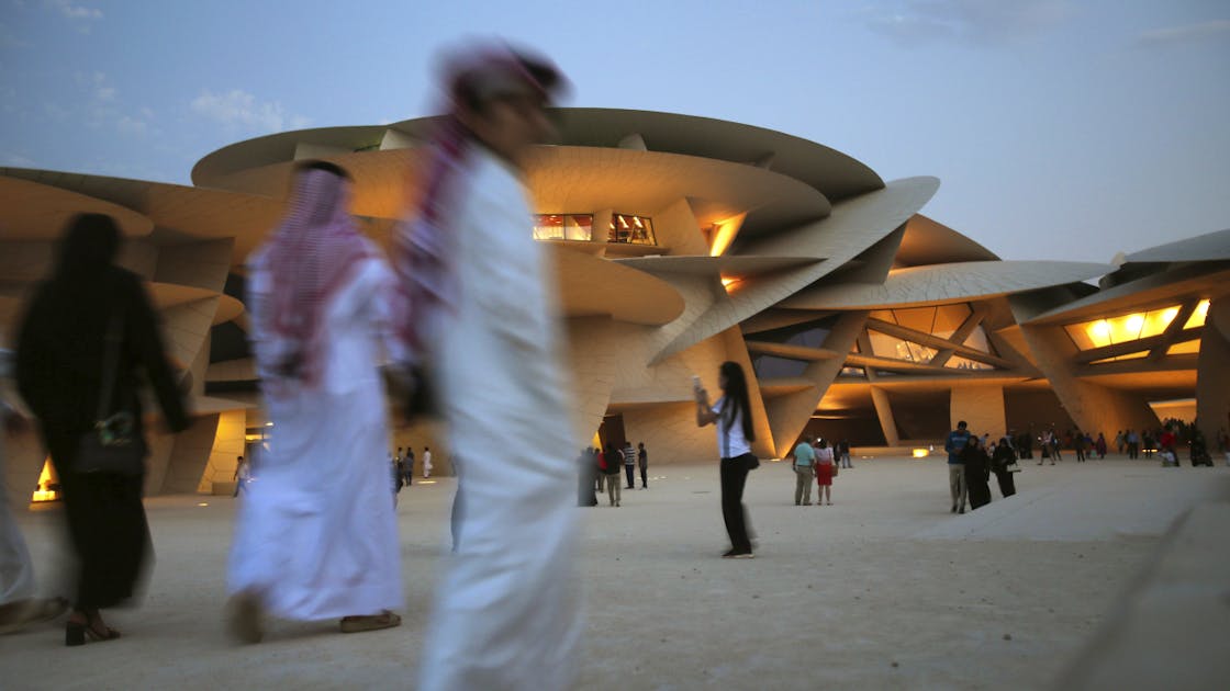 Coronavirus: Un masque ou la prison au Qatar | blue News