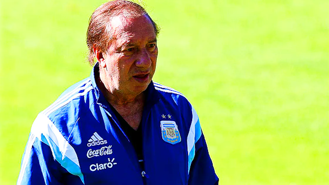 Football: Carlos Bilardo diagnostiqué positif au Covid-19... par erreur ...