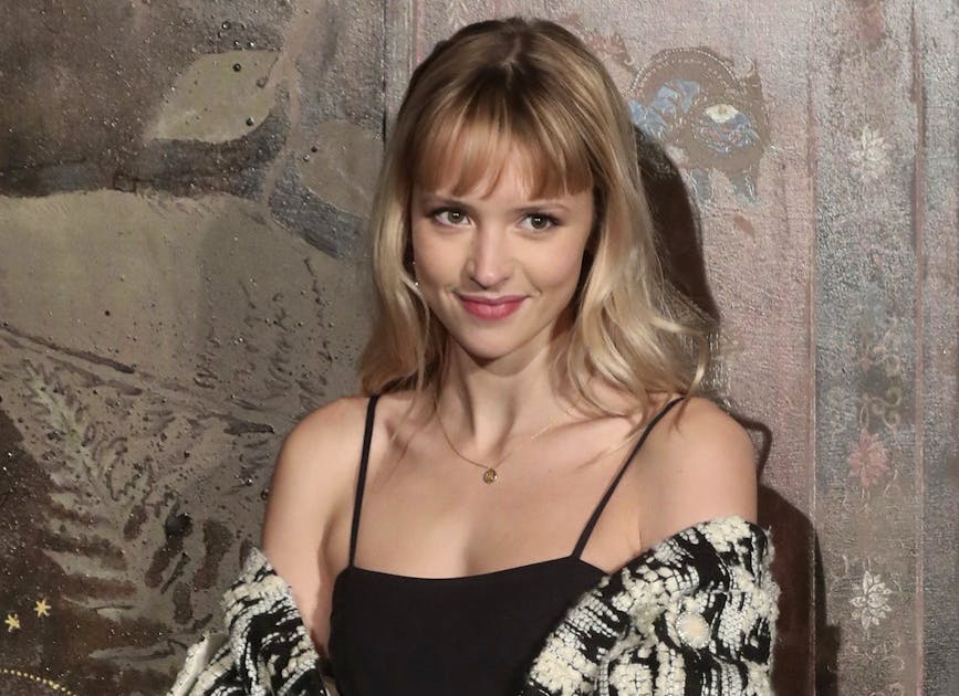 Angèle en couple: Qui est Marie Papillon? | blue News