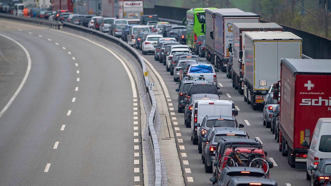 Trafic routier: Bouchon de 10 km au Gothard | blue News