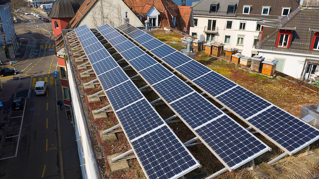 Energie: Ausbau von Solaranlagen erreicht 2020 neuen Rekordstand | blue ...