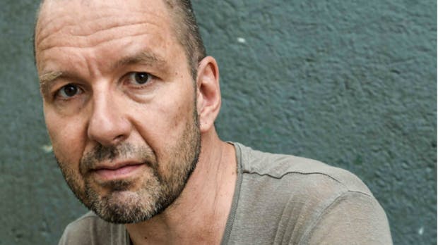 22 Sonntags-Fragen. Michael Neuenschwander: «Wer ist James Bond?».