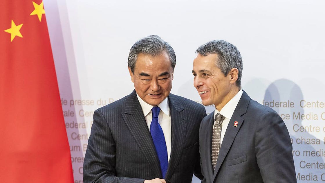 Schweiz – China: Aussenminister Cassis für strategischen Dialog in ...
