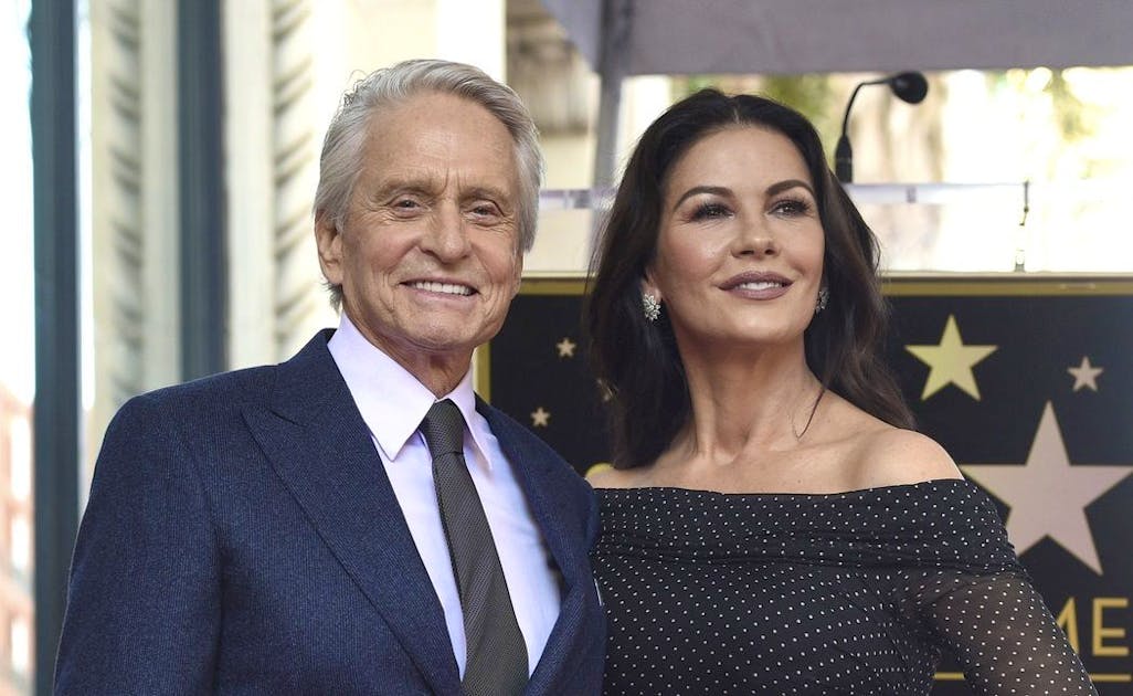 A gonfie vele. Catherine Zeta-Jones svela il segreto del suo matrimonio ...