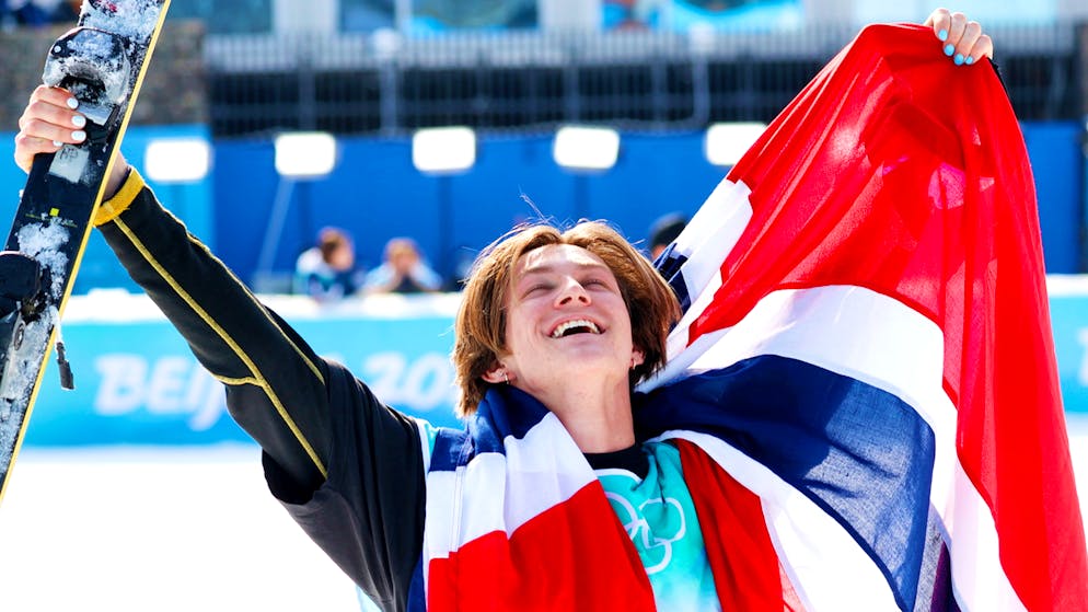 Ski freestyle. Birk Ruud survole la finale olympique du Big Air | blue News