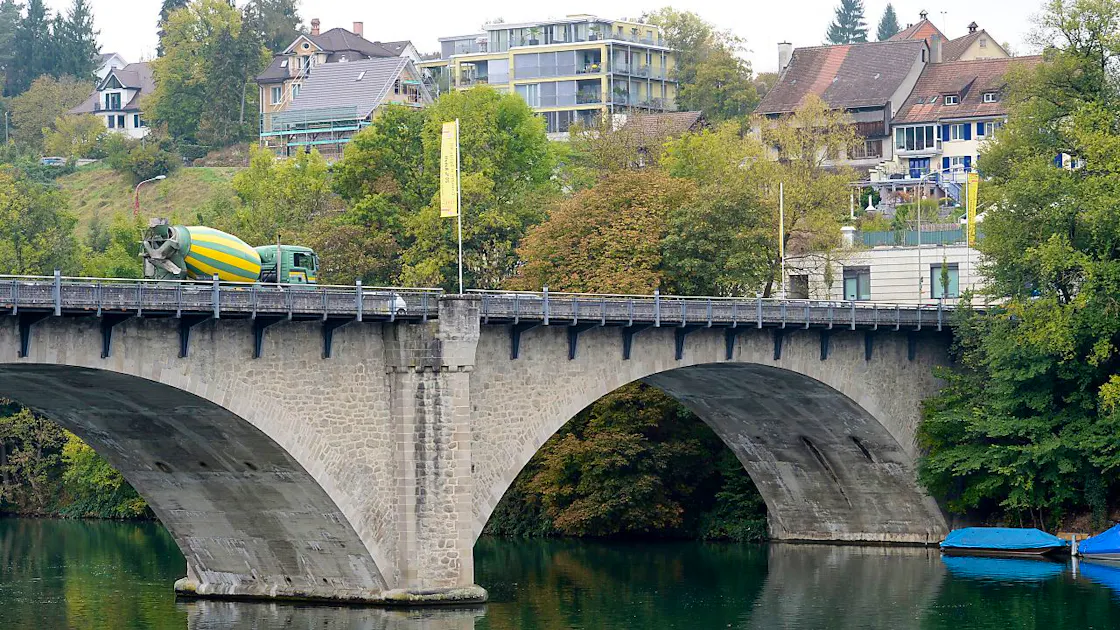 Strassenbau: Umfahrung Eglisau mit Calatrava-Brücke kostet 275 ...