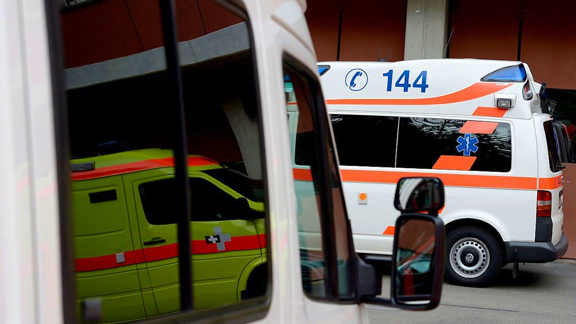 Verkehrsunfall: 60-Jährige bei Autounfall in Aathal ZH verstorben ...