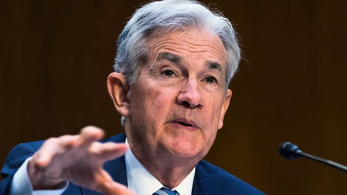 Geldpolitik: Fed-Chef Powell will Kampf gegen Inflation entschlossen ...
