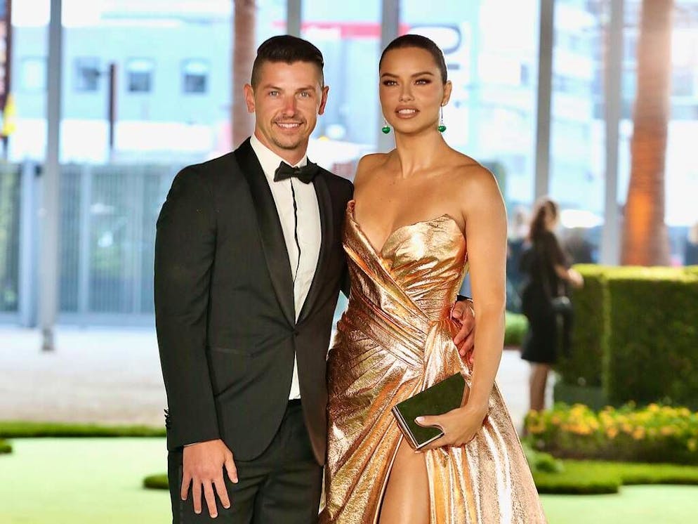 È nato Cyan: Adriana Lima mamma tris | blue News