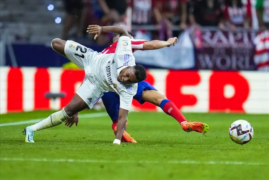 La Liga: Derby di Madrid al Real | blue News