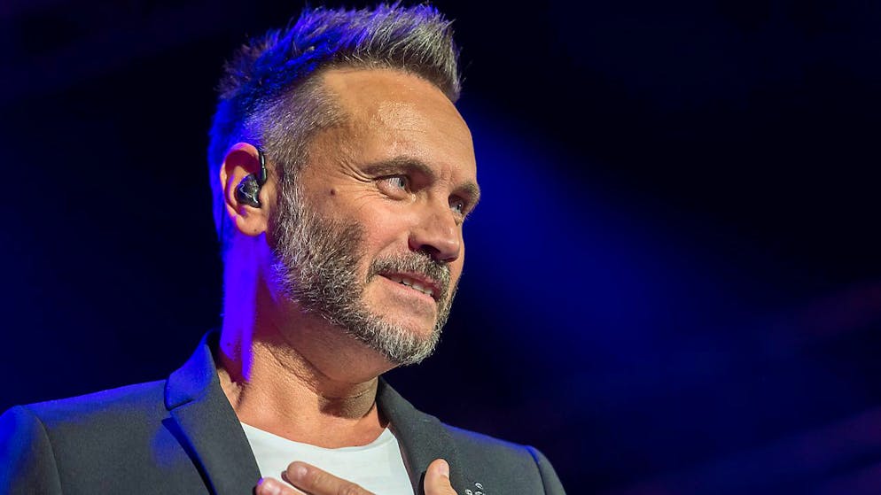 Italia: Nek festeggia con un live i 50 anni e i 30 di carriera | blue News