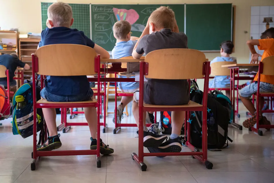 Too hot to learn: Teachers' association calls for effective heat ...