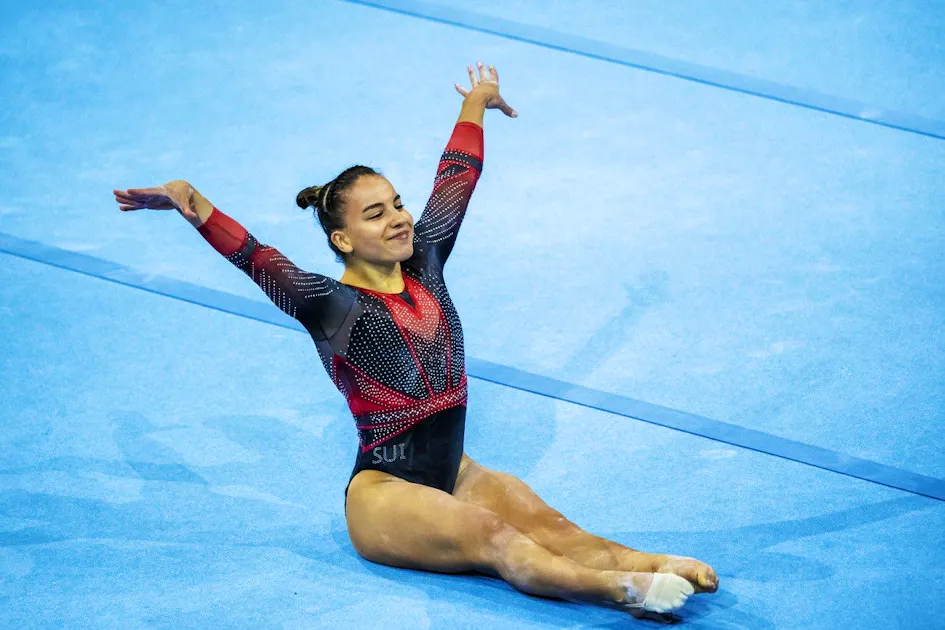 Gymnastique artistique: Anina Wildi réalise une performance correcte ...