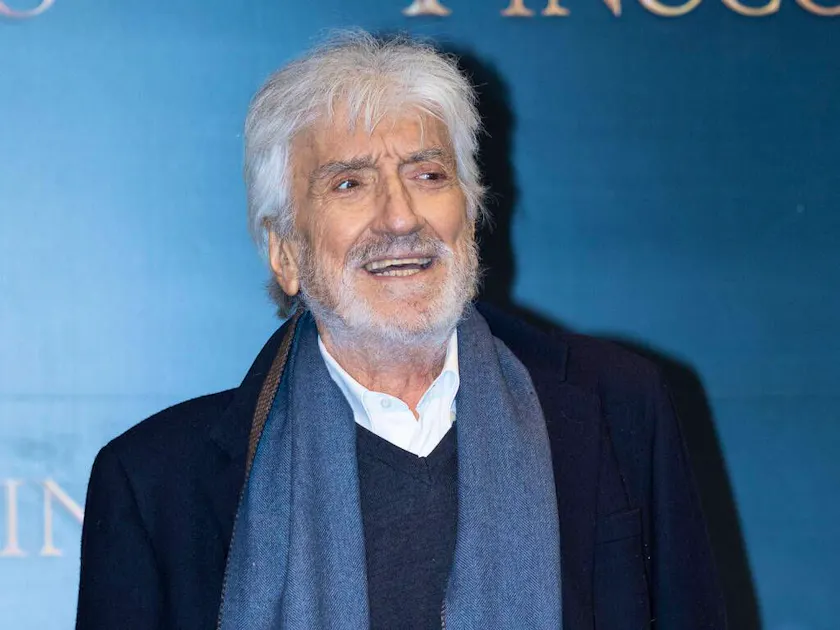 A 2 anni dalla morte: Gigi Proietti avrà una nuova tomba al Verano ...
