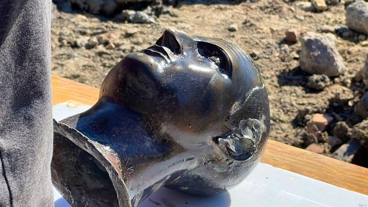 «Archäologische Sensation». Antike Bronzestatuen in Italien entdeckt.