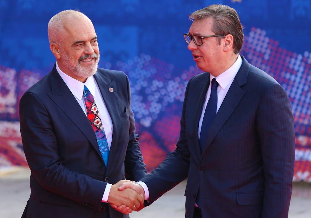 Spannungen auf dem Balkan. EU will Konflikt zwischen Serbien und Kosovo ...