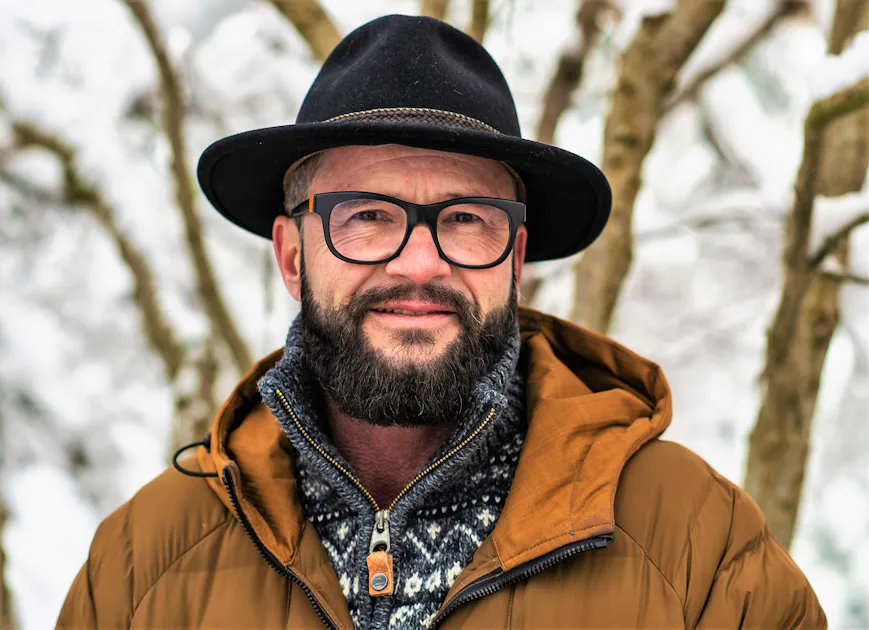 22 Sonntags-Fragen: Nik Flütsch: «Auch Gynäkologen müssen manchmal ...