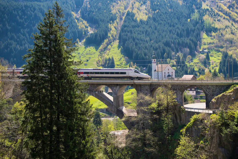 Ffs Al Via Il Primo Lifting Di Un Pendolino A Bellinzona Blue News