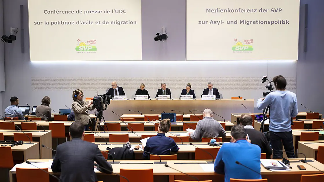 Federali 23: L'UDC è per un giro di vite sull'immigrazione | blue News
