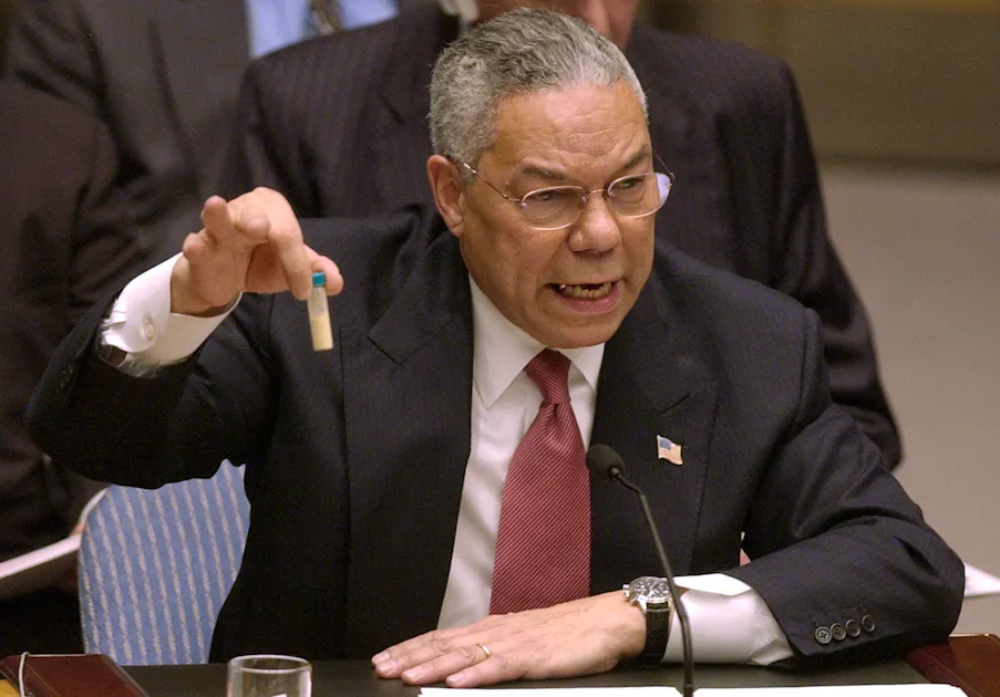 2003 im UN-Sicherheitsrat: Wie sich Colin Powell nach seiner Rede ...