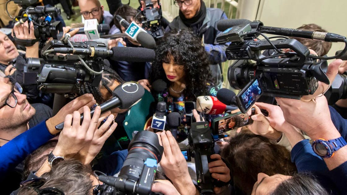 Mailand: Berlusconi in Strafprozess um «Bunga-Bunga»-Partys ...