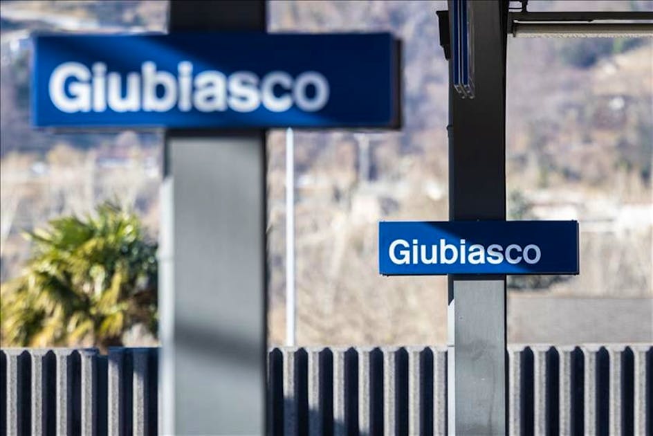 Treni fermi più di un'ora: Guasto all'impianto ferroviario a Giubiasco ...