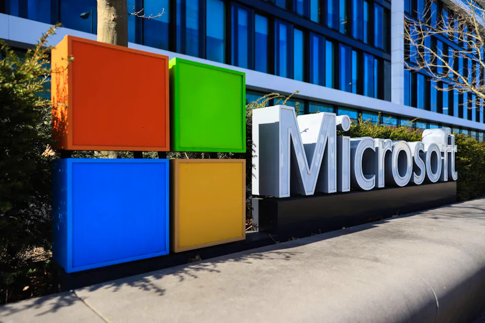 Vorbild Apple: Auch Microsoft will eigene Chips herstellen | blue News