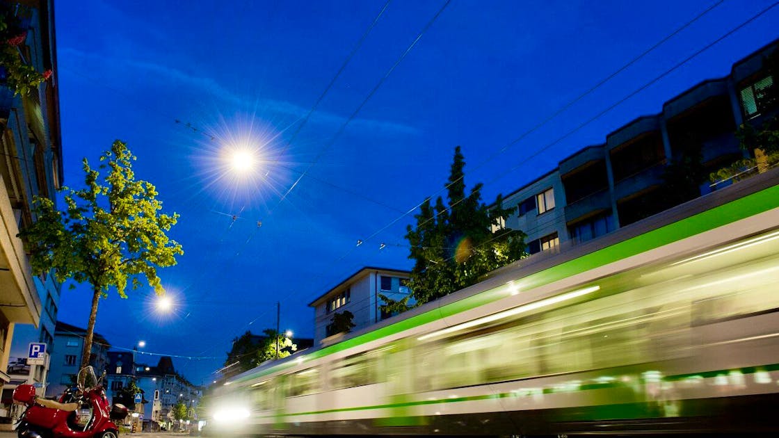 «Carte soirée Mobilis»: Vaud veut encourager les transports publics en ...